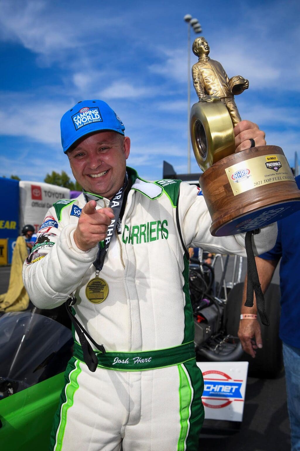 JOHNSON HORSEPOWERED GARAGE JOINS TONY STEWART RACING STARTING IN ...