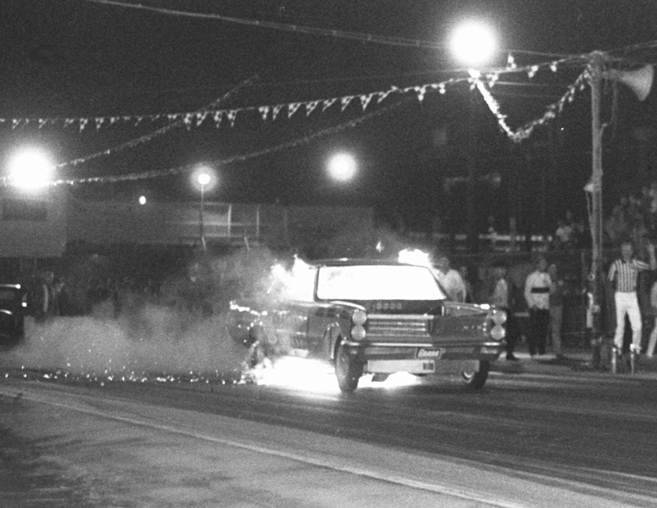 REYES ON TOUR - THE EARLY FOLLIES OF THE FUNNY CARS | Competition Plus