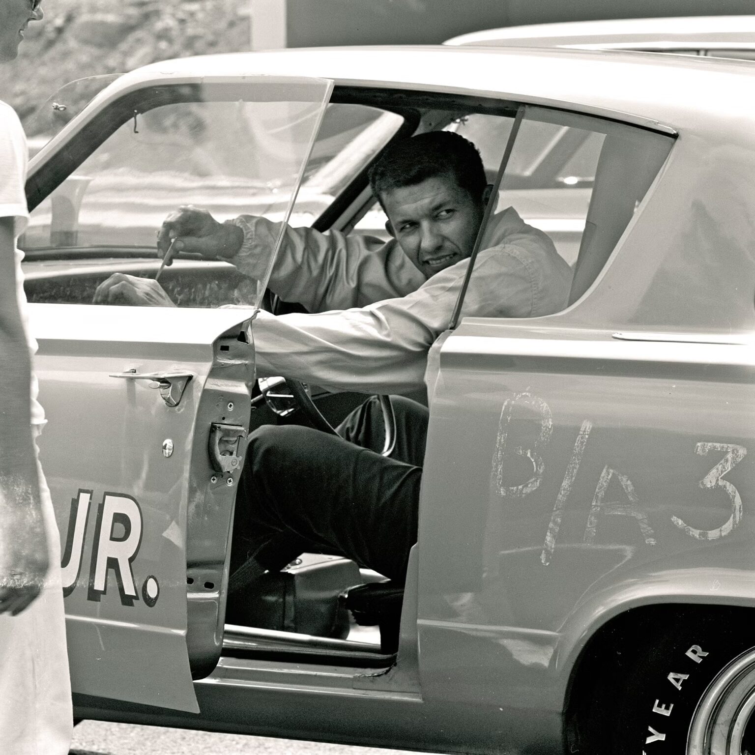 WHEN NASCAR STARS TOOK TO THE STRIP: THE ERA STOCK-CAR HEROES DRAG ...